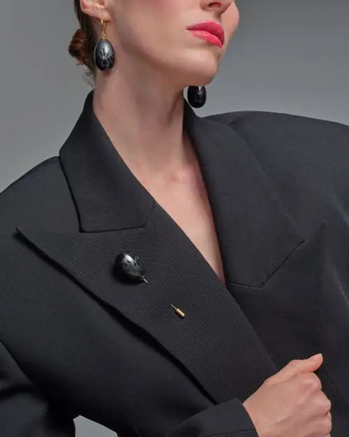 SAULE LABEL Nova Lapel Pin - Phantom Black