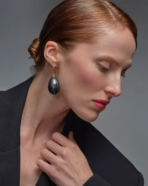 SAULE LABEL Nova Drop Earrings - Phantom Black