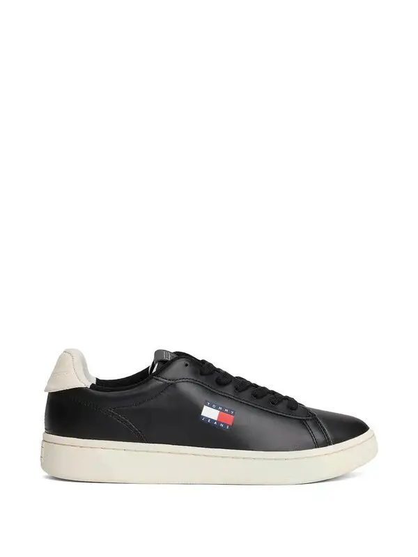 Tommy Hilfiger Logo Sneakers