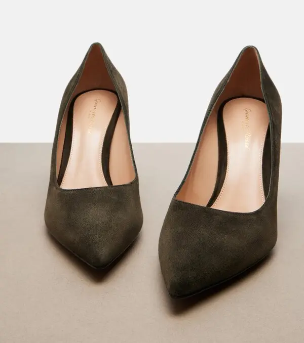 GIANVITO ROSSI Suede Pointed Toe Pumps - Green