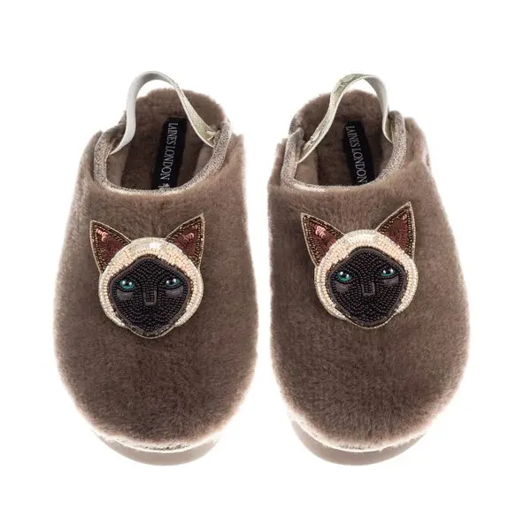 LAINES LONDON Flatform Cloud Slippers With Brooches - Gold/brown