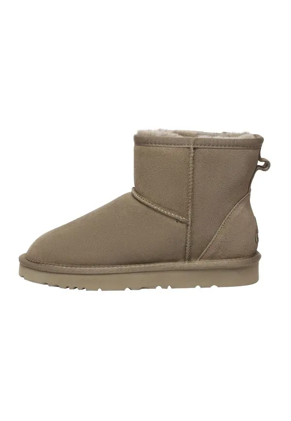 EVERAU AUSTRALIA Ostrich Leather Short Boots - Green