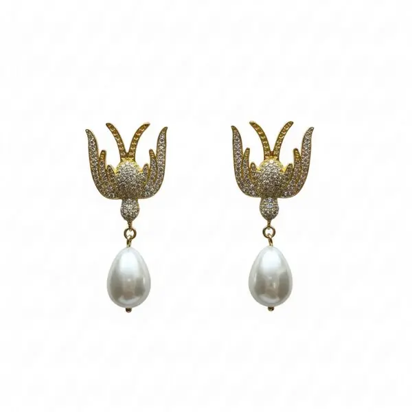 SILVER & ELEGANT Bird Pearl Drop Earrings - White/gold
