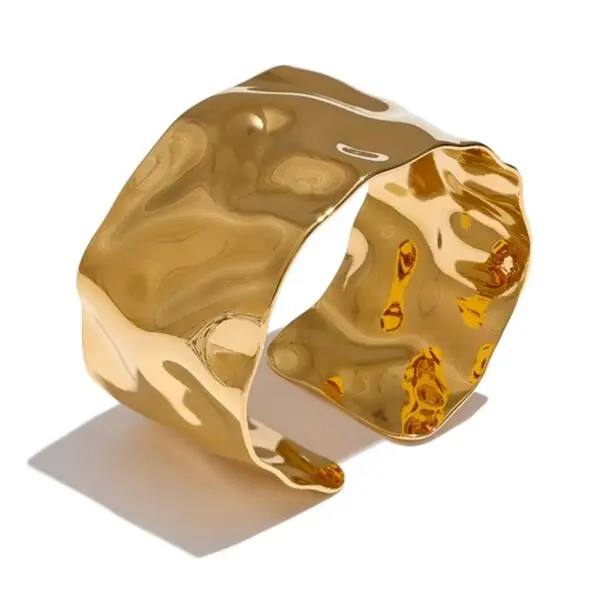 OLIVIA LE Rhea Hammered Open Cuff Bracelet - Gold