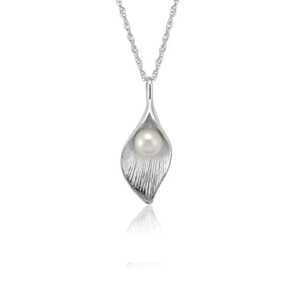 ISLA SILVER Sterling Calla Lily Pendant With Freshwater Pearl - Silver