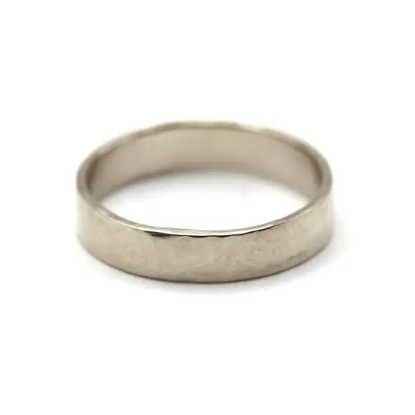 VICSTONENYC FINE JEWELRY Hammered Band Ring - White
