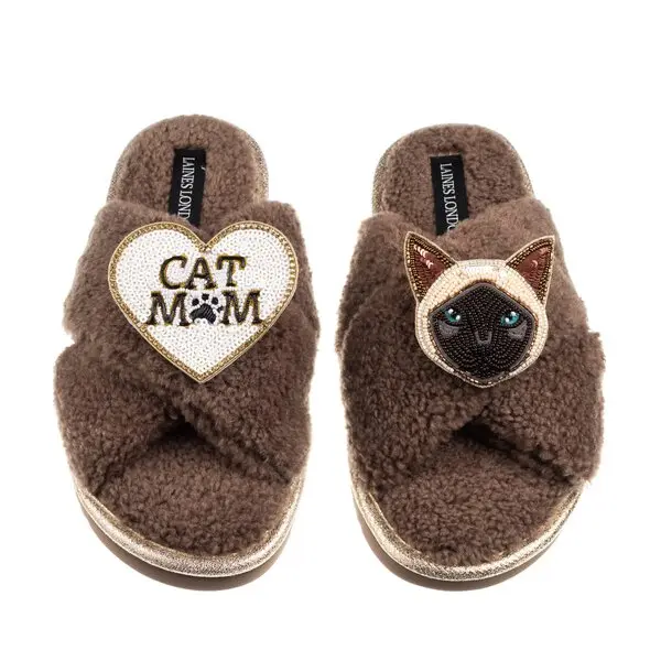 LAINES LONDON Boucle Slippers With Cat Brooches - Brown