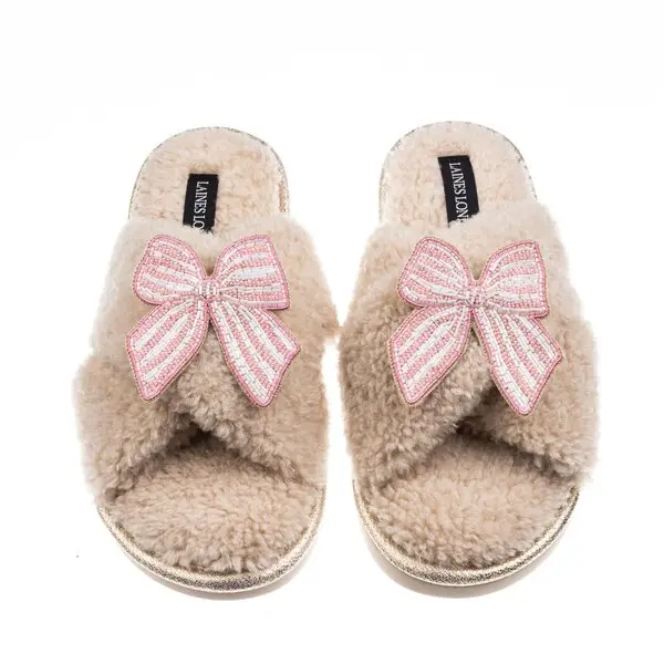 LAINES LONDON Boucle Slippers With Brooches - Brown