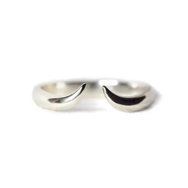 VICSTONENYC FINE JEWELRY Horn Cuff Solid Gold Ring - White