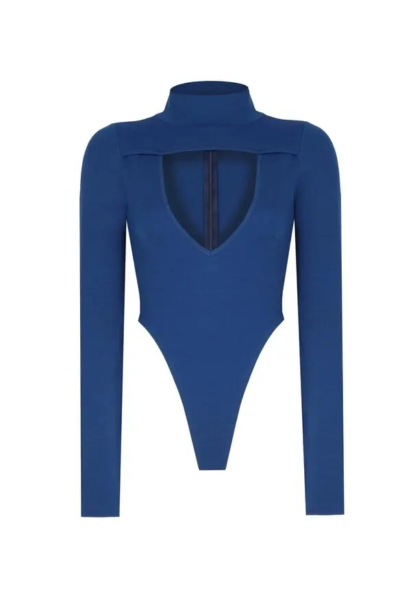 NO'DESIGN Long Sleeve Turtleneck Bodysuit With Plunge And Zipper Detail