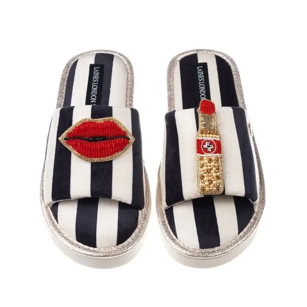 LAINES LONDON Flatform Striped Slippers With Embellished Brooches - Black/white