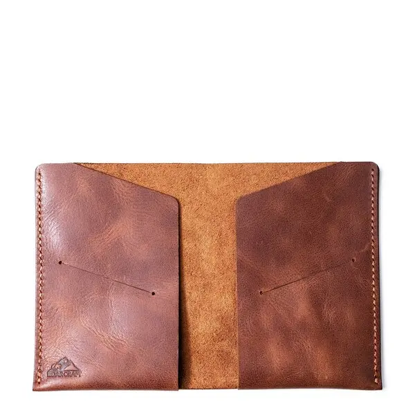 ROARCRAFT Leather Passport Sleeve Teos Tobacco - Brown