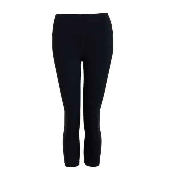 PERKY PEACH Move More Capri Leggings - Black
