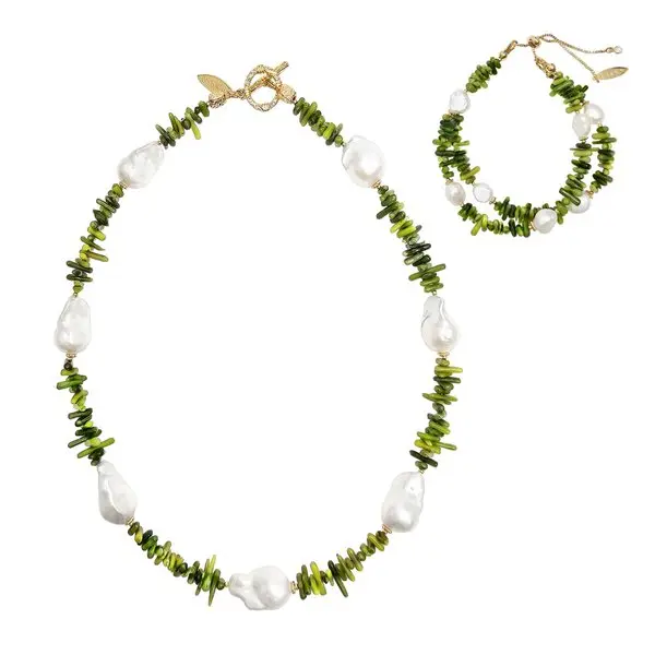 FARRA Bamboo Coral And Pearl Jewelry Set - Green