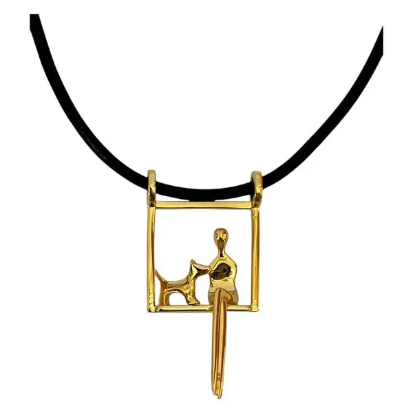 YENNY COCQ LLC Swing Pendant With Dog - Gold