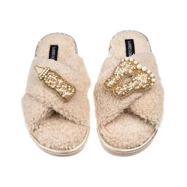 LAINES LONDON Boucle Slippers With Brooches - Brown