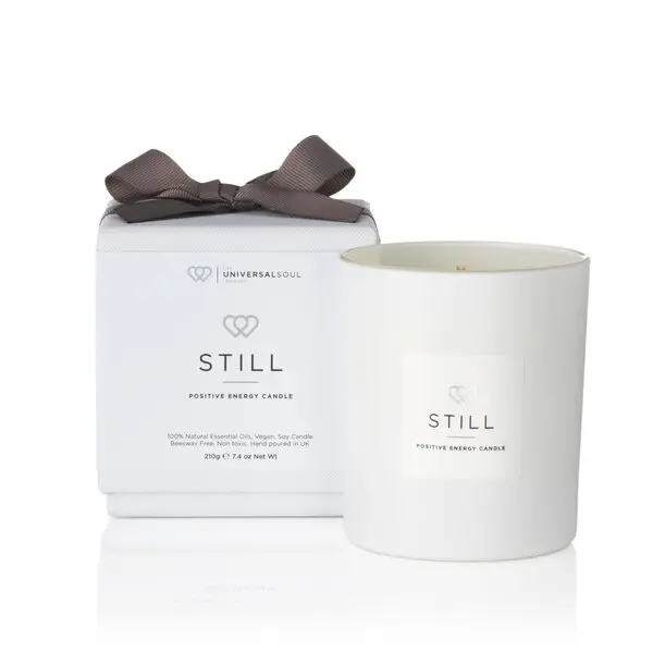 THE UNIVERSAL SOUL COMPANY Positive Energy Candle In Fragrance Still Matt - White
