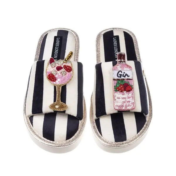 LAINES LONDON Flatform Stripe Open Toe Slippers With Gin And Cocktail Brooches - Black/white