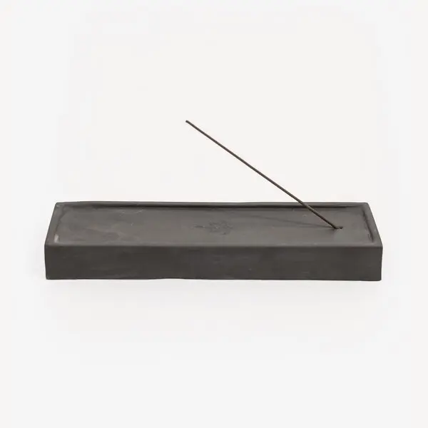 Place Of Ëlms Dark Handcrafted Clay Incense Holder - Black