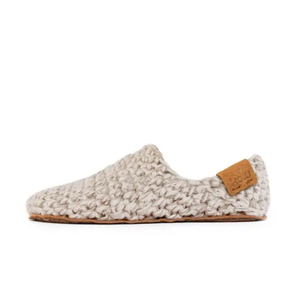 KINGDOM OF WOW Artisan Wool Slippers - Beige