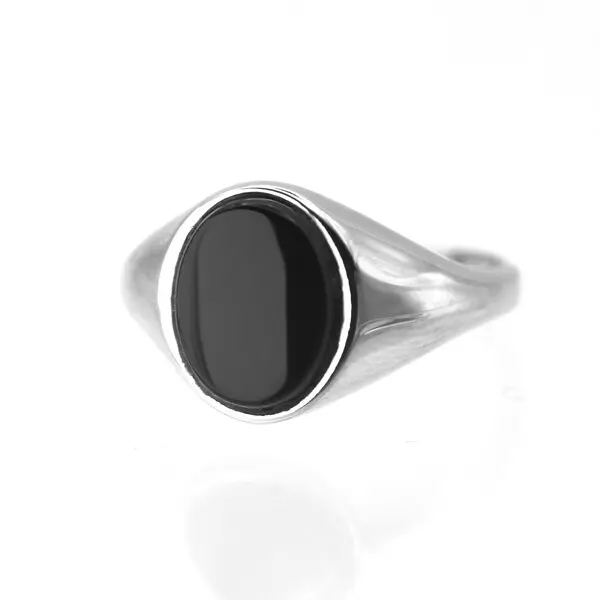 VICSTONENYC FINE JEWELRY Onyx Signet Ring - White