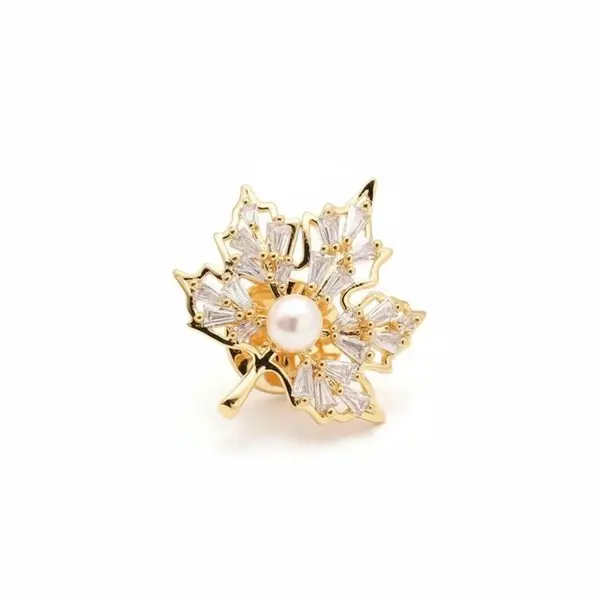 ANGEL BAROCCO Maple Leaf Pearl Brooch - Gold