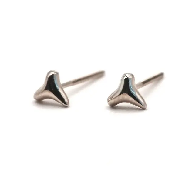 VICSTONENYC FINE JEWELRY Shark Tooth Stud Earrings - White