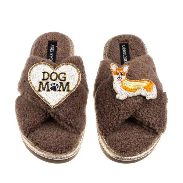 LAINES LONDON Boucle Slippers With Detachable Brooches - Brown