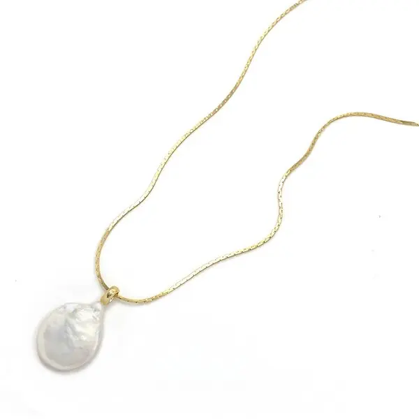BIKO Lustre Baroque Pearl Pendant - Gold