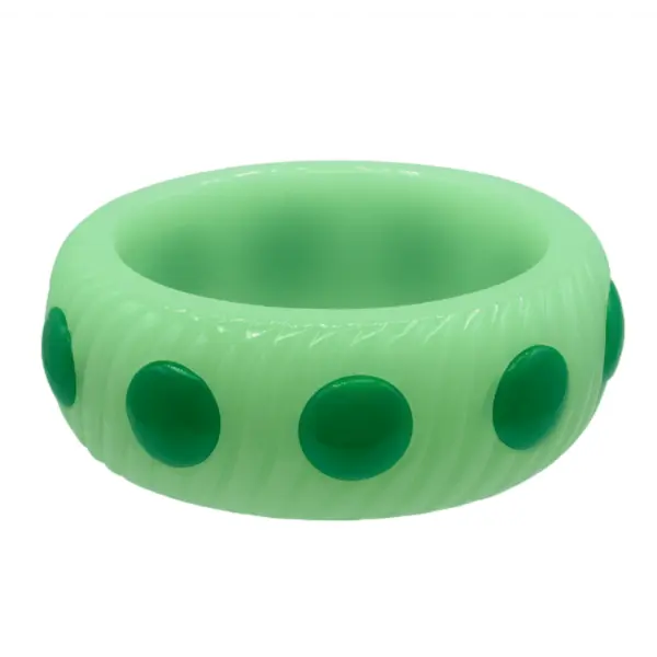 MICHAEL NASH JEWELRY Michelle Two-tone Carved Bangle - Green