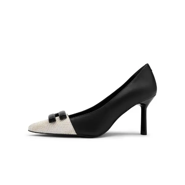 ILVI Leather Pump