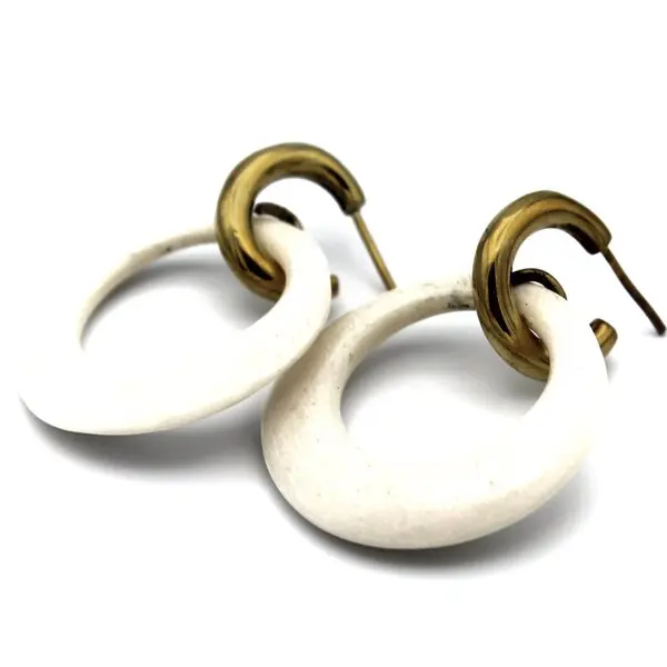 LALA SALAMA Bahari Resin Hoop Earrings - White