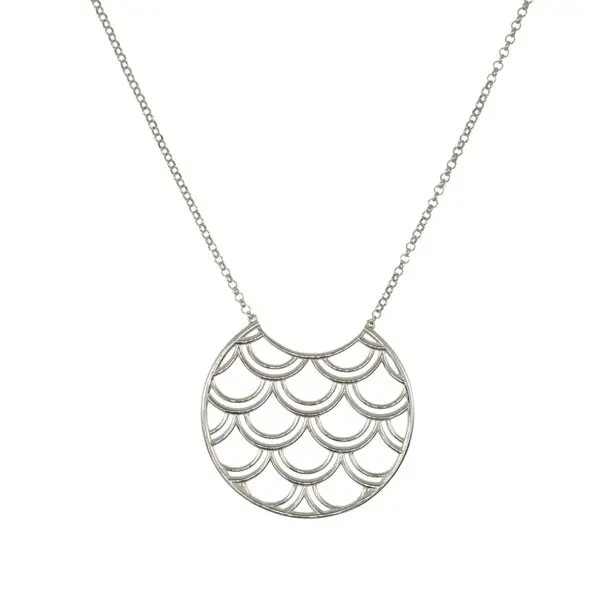 JANUS EDINBURGH Tidal Fish Scale Circle Pendant Necklace - Silver