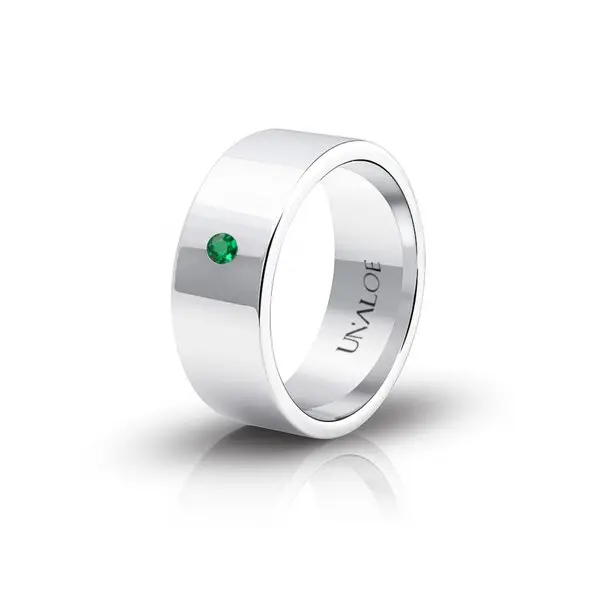 UNALOE Sterling Wide Band Ring With Emerald - Silver