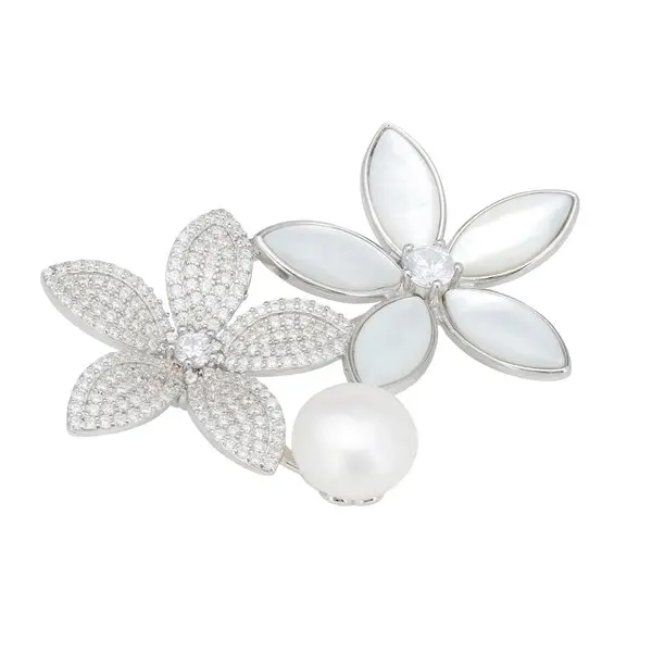 LATELITA Everlasting Blossoms Brooch - White/silver