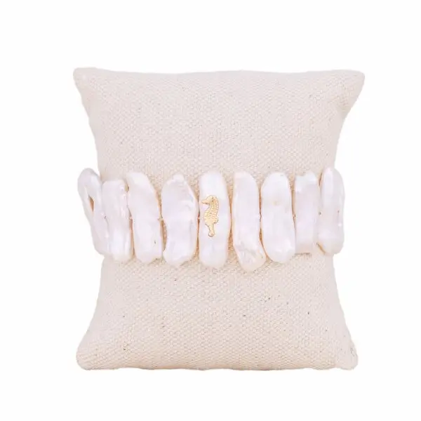 Oana Savu Pearl Bracelet With Gold Seahorse Charm - White/gold