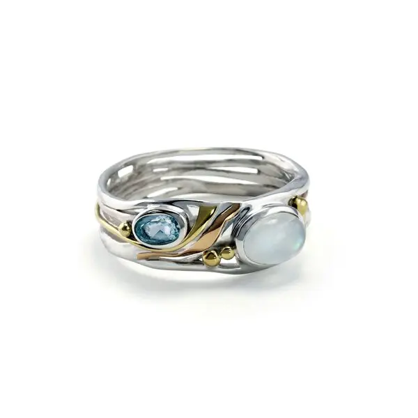 ISLA SILVER Moonstone And Topaz Ring - Blue/white/silver