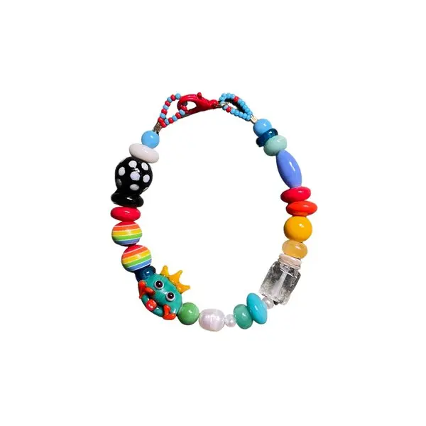 DESERT LOBBY Kiss The Prince Beaded Charm Bracelet - Red/green