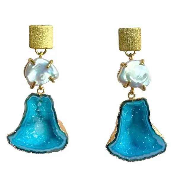 MAGPIE ROSE The Pearl Rocks Aqua Earrings - Blue