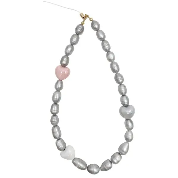 FARRA Gray Freshwater Pearls With Pink Hearts Phone Strap - Grey