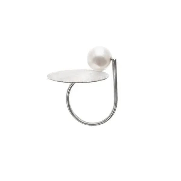 SILVER MOON Pearl And Sterling Ring - Silver