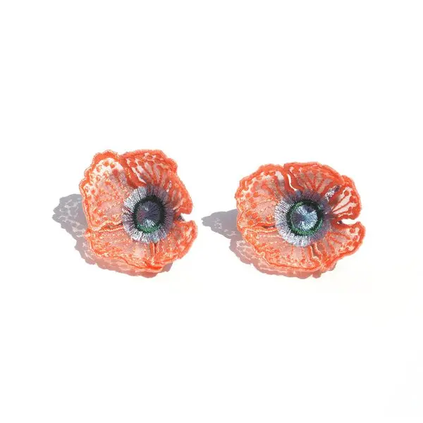 NANA WATANABE Flowers At Dawn Petal Stud Earrings - Pink