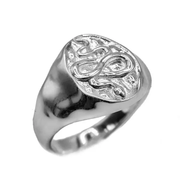 AARIA LONDON Snake Signet Ring - Silver