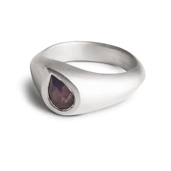 KASUN LONDON Signet Ring With Iolite - Silver
