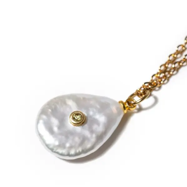 KYBELE STUDIO Petal Pearl Necklace - White/green