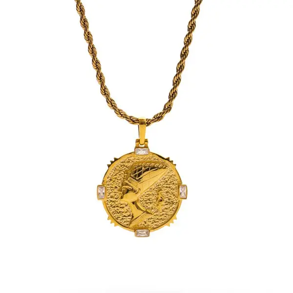 EBRU JEWELRY Queen Nefertiti Medallion Necklace - Gold