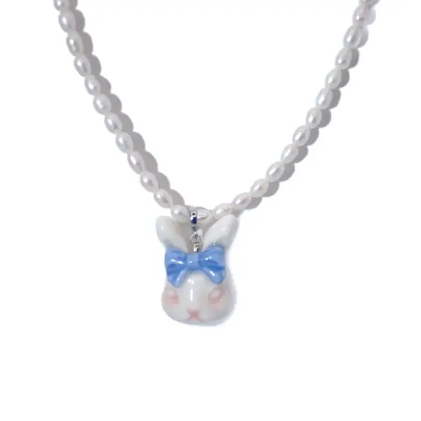 H2 STUDIO Grumpy Bunny Pendant Pearl Necklace - Blue/purple