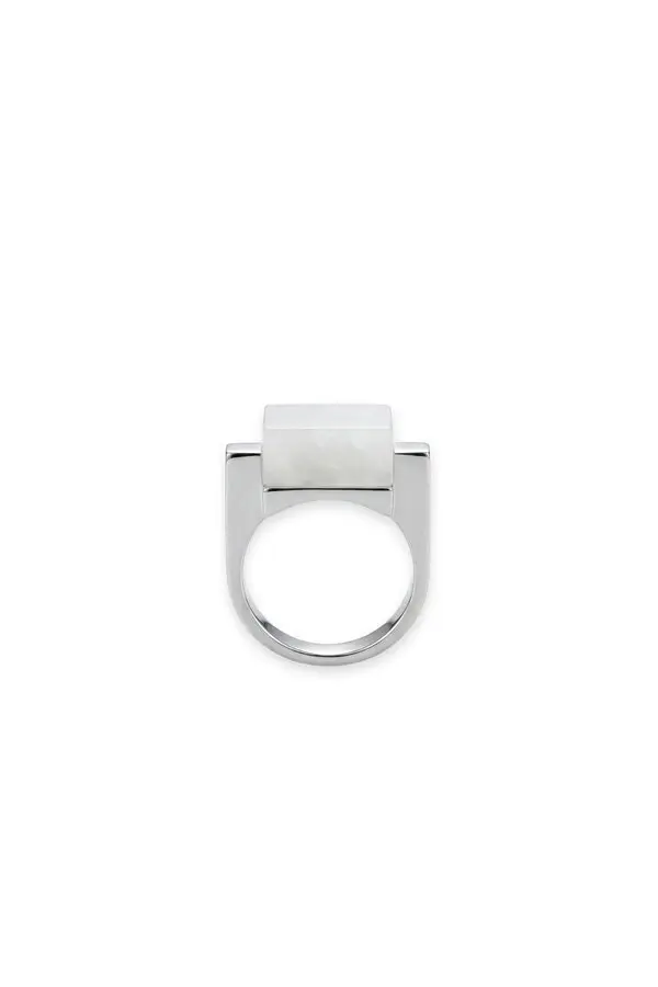 SEREE Year Of The Horse Hanbai Jade Saddle Ring - White