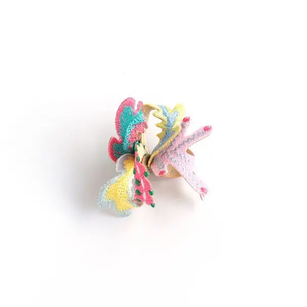 NANA WATANABE Wetland Sculptural Embroidered Earring - Pink