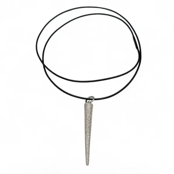 JAGGED HALO JEWELRY Benson Spike Pendant Necklace - Silver